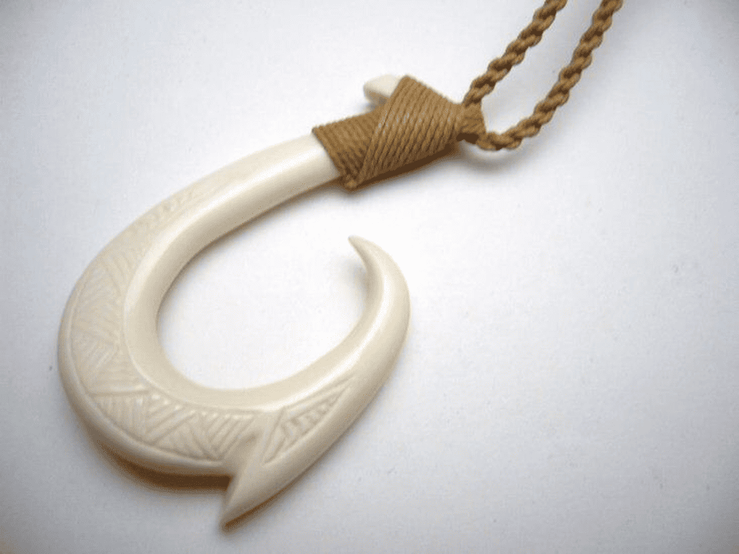 Exquisite Hawaiian Fish Hook Pendant Necklace - Hawaii Star